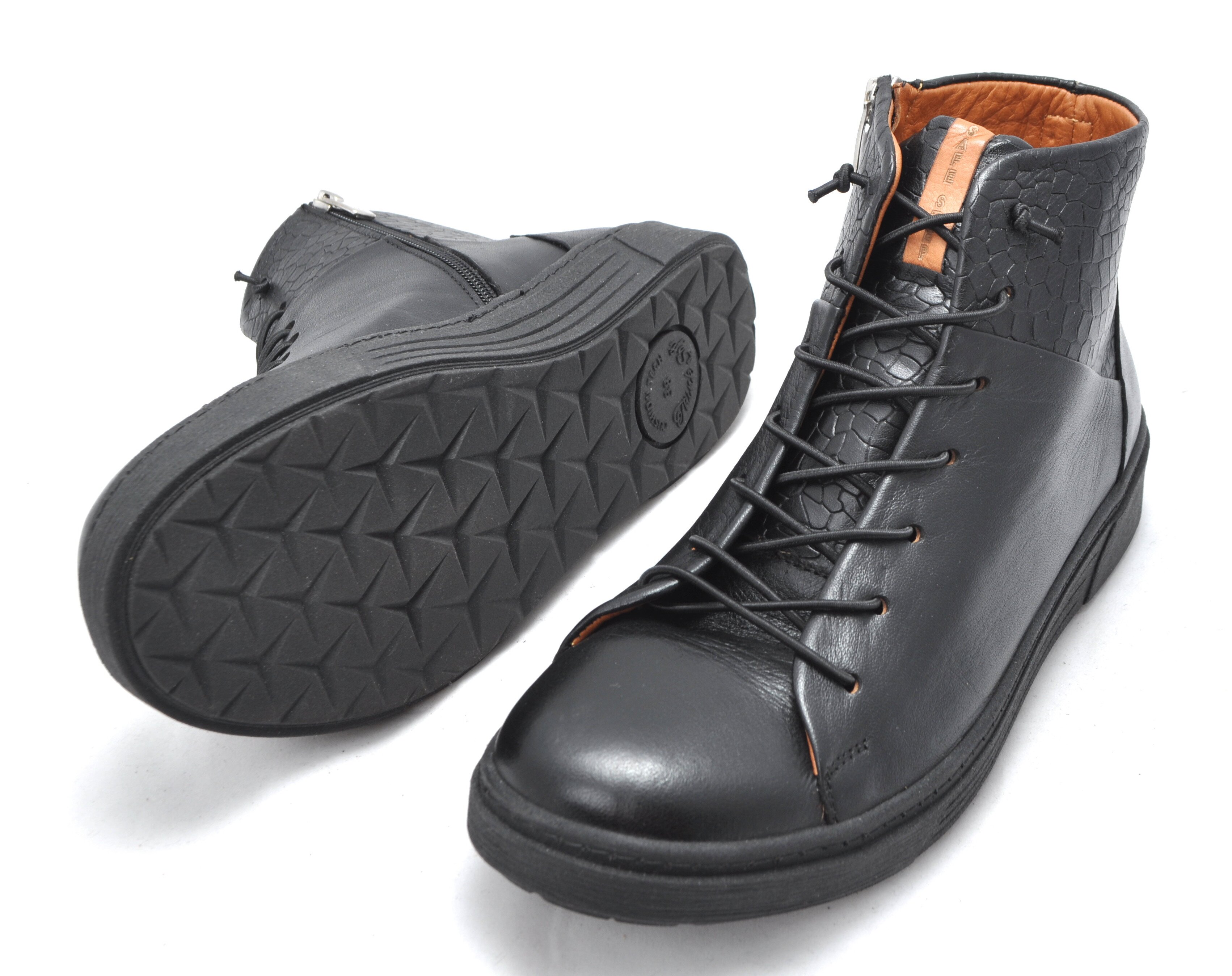 Kotníkové boty sportovního střihu Safe Step 22505 | ObuvZóna.cz